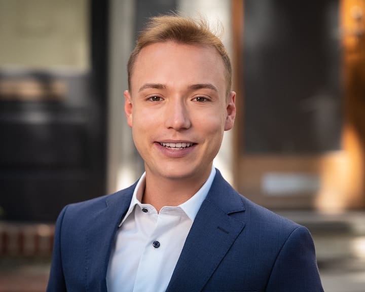 Washington DC Real Estate Agents | Jenn Smira Team at Compass