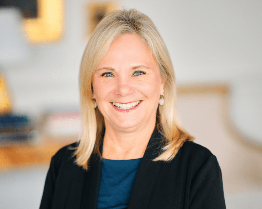 Washington Real Estate Agents | Jenn Smira Team at Compass DC